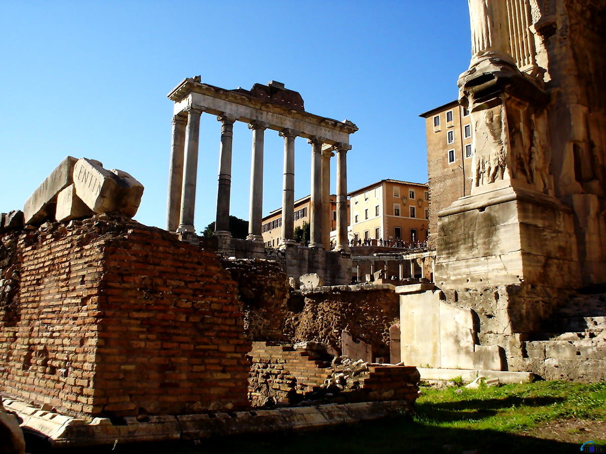 Tempel Van Saturnus, Forum Romanum, Ruïnes achtergrond | Download ...